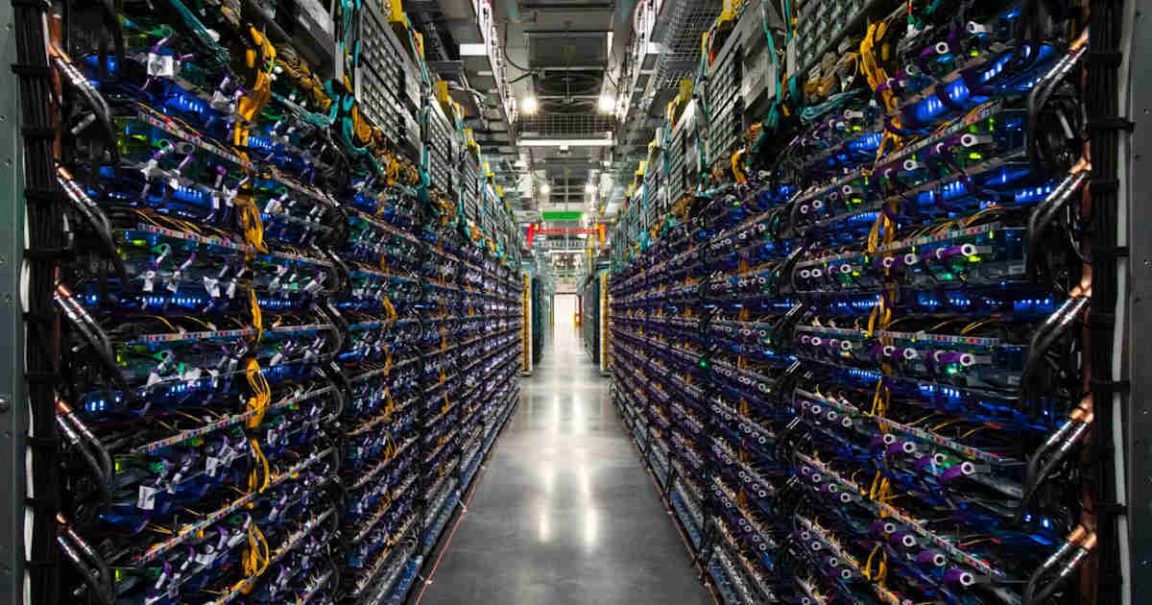 Google Reveals Supercomputer Based on Custom TPU Chips for AI Training